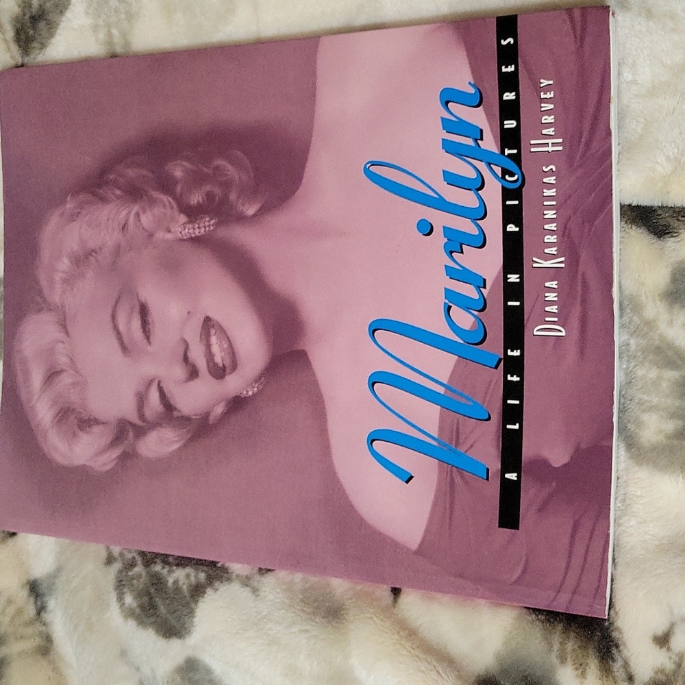 Marilyn Monroe Book - Gem